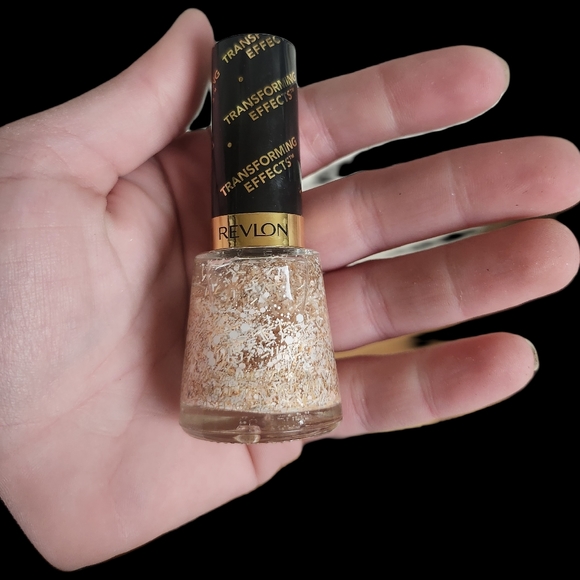 Revlon | Makeup | Nwt Revlon Nail N755 Nude Graffiti Mix Any 2 For ...